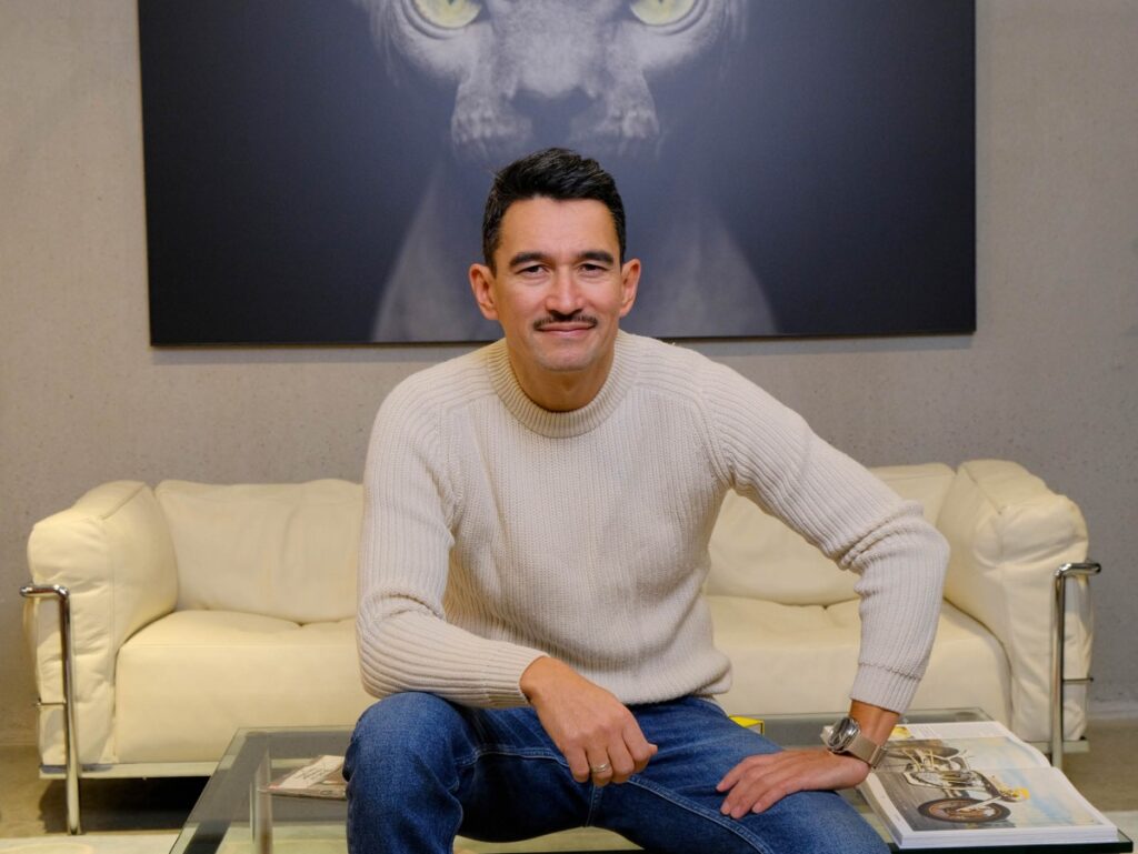 Yves Chung blaast nieuw leven in Kempense vintage-interieurs - Stef ...